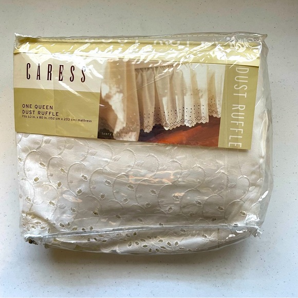 Caress | Bedding | Caress Queen Dust Ruffle Ivory Eyelet New In Package ...